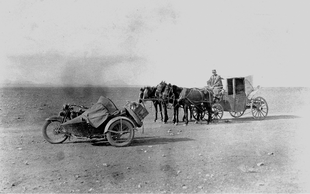 Candace Vivian + Rex Vivian : Algebra - Pageant : Soloveev